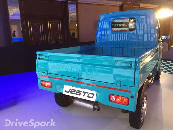 Mahindra Jeeto CNG Launched For Rs 3.39 Lakh - DriveSpark News