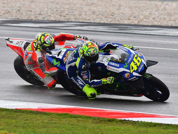 Michelin’s Intermediate Tyres Dropped By MotoGP For 2017 - DriveSpark News
