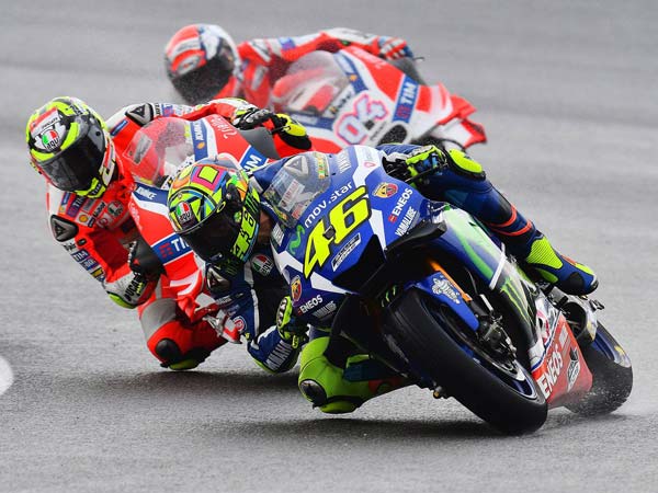 Michelin’s Intermediate Tyres Dropped By MotoGP For 2017 - DriveSpark News