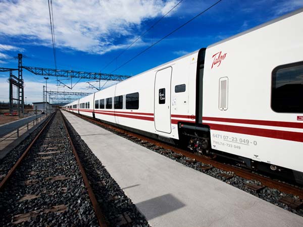 Talgo's Avril Is A 365km/h Bullet Train The Spanish Train Manufacturer ...