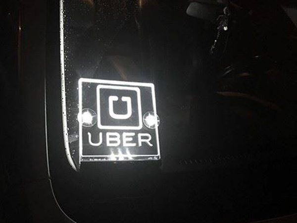 Uber Is Launching Coloured Beacons For Cabs - DriveSpark News