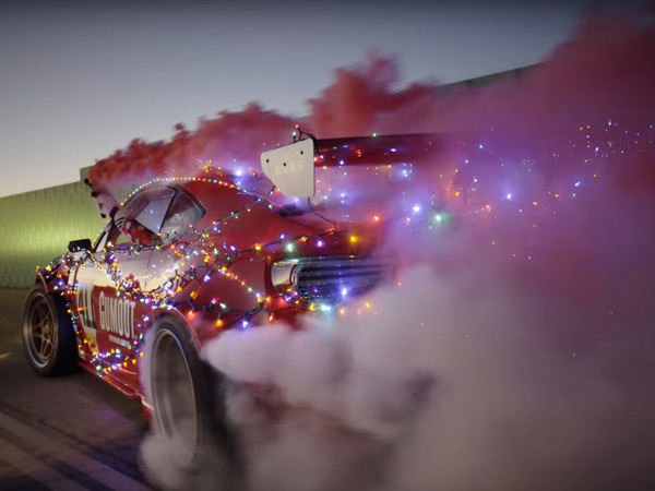 Santa Claus Does Burnouts In New Ferrari Powered Sleigh - DriveSpark