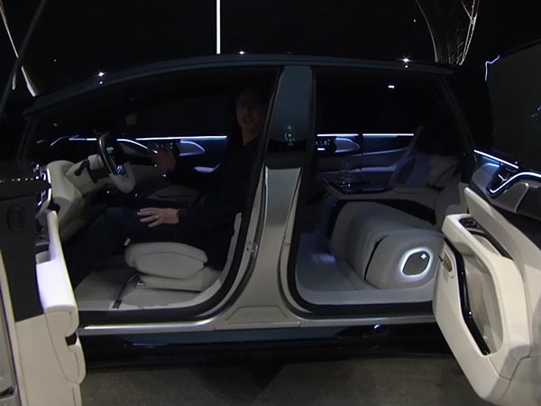 Faraday Future FF91 Electric SUV Unveiled At CES - DriveSpark News