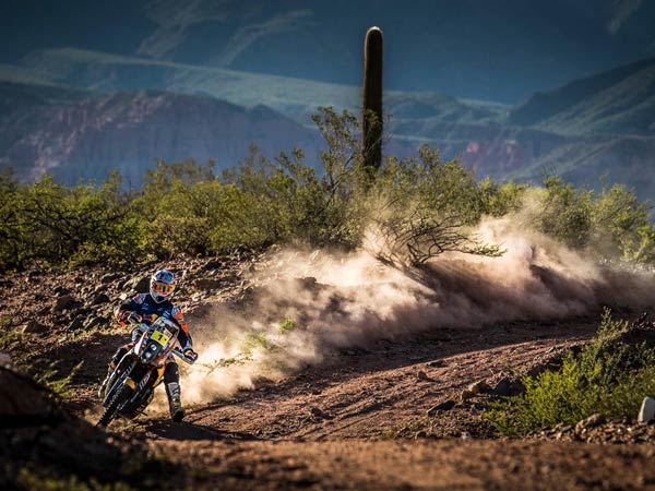 Toby Price Crashes; Out Of Dakar 2017 - DriveSpark News