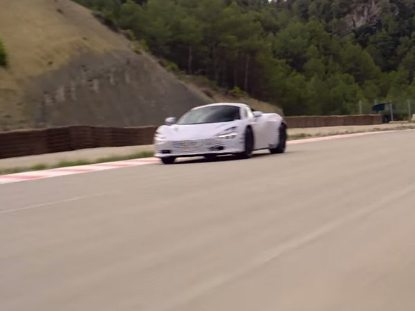 Drifting The McLaren Super Series 720S - Behind The Scenes - DriveSpark