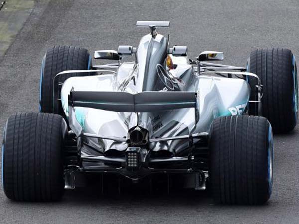 Mercedes Reveals The 2017 W08 EQ Power+ Formula 1 Car - DriveSpark News