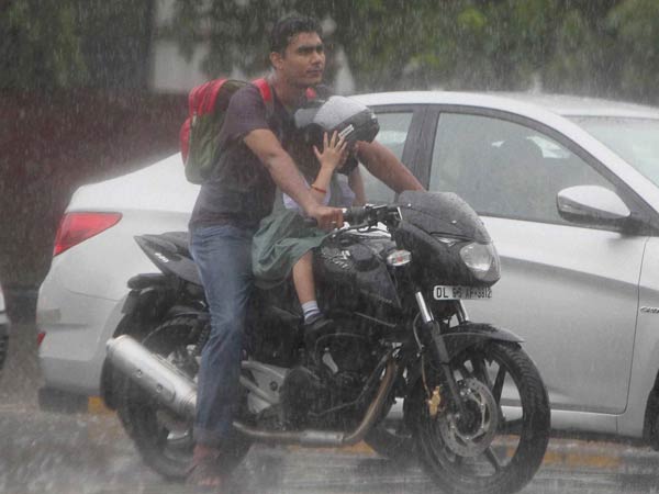 Mysore Cops To Seize Two-Wheeler If You Ride Without Helmet ...