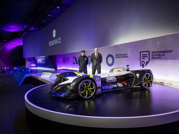 Roborace Reveal The World’s First Driverless Electric Race Car ...