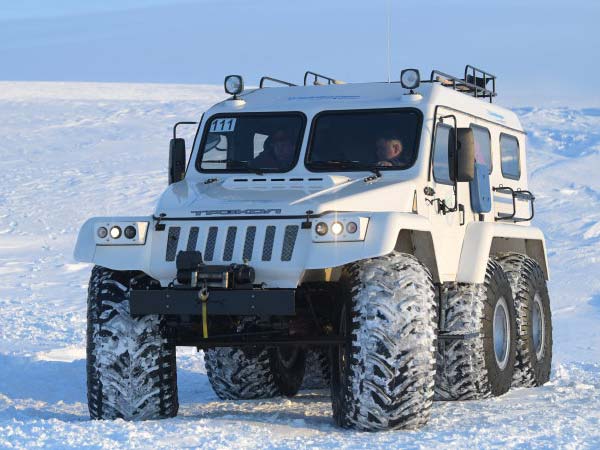 Vladimir Putin Is Exploring The Russian Arctic In This Crazy Trekol 6x6 ...