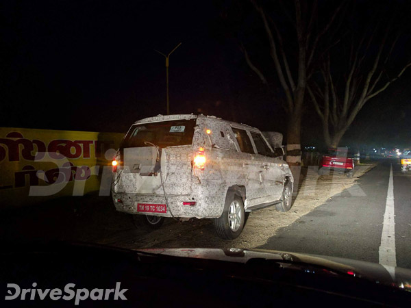 Mahindra TUV500 MPV Spied Testing - DriveSpark News