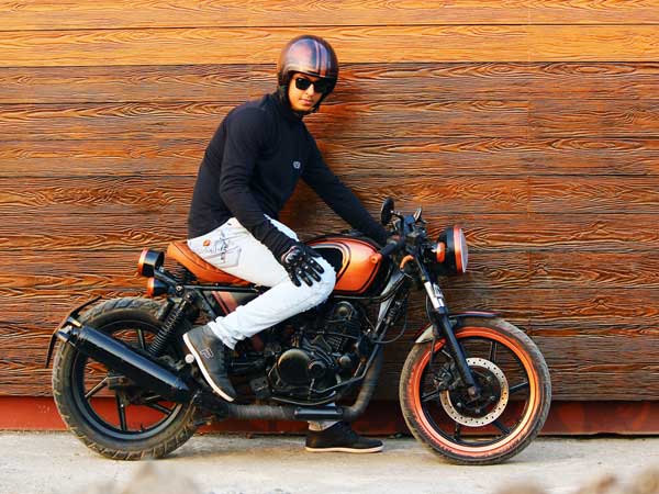 Bajaj Pulsar 200 Modified As A Cafe Racer - DriveSpark News