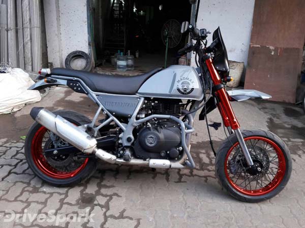 Royal Enfield Himalayan Modified Madmax - DriveSpark News