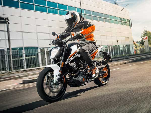 Mahindra First Choice Wheels Enters Used Premium Motorcycle Segment ...