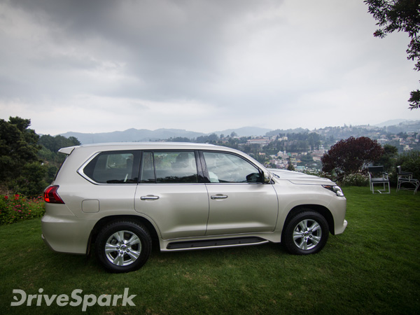 Lexus LX 450d Review - First Drive Report - DriveSpark Reviews