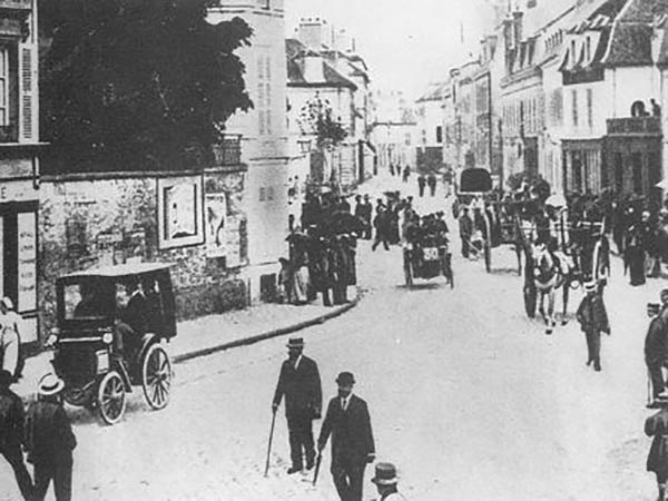 This Day, That Year: World’s First Automotive Race - DriveSpark