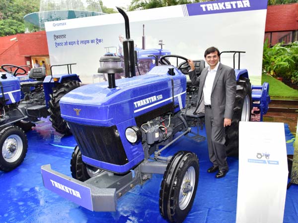 Mahindra To Launch Third Tractor Brand, Trackstar - DriveSpark News