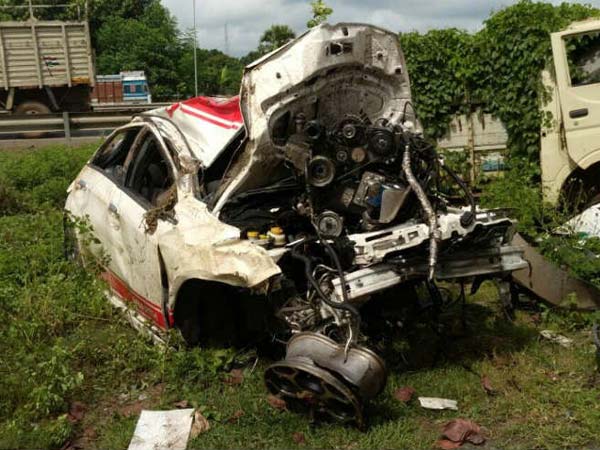 Driver Escapes Unhurt From Brutal Fiat Punto Abarth Crash - DriveSpark