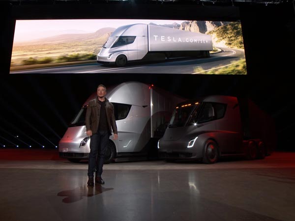Tesla Semi-Truck Revealed With 805km Range - DriveSpark News