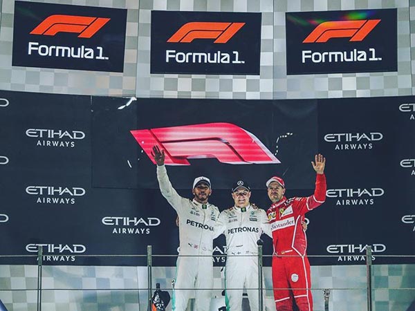 Formula One Reveals New Logo For 2018 - DriveSpark News