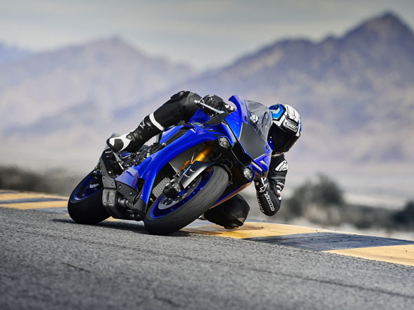 New Yamaha YZF-R1 Launched In India; Priced At Rs 20.73 Lakh ...