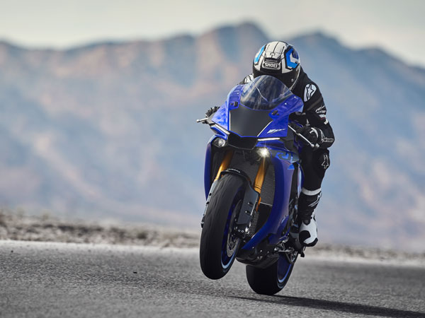 New Yamaha YZF-R1 Launched In India; Priced At Rs 20.73 Lakh ...