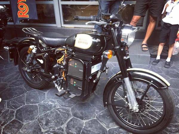 Royal Enfield Electric Bullet Showcased At A Thailand Showroom ...