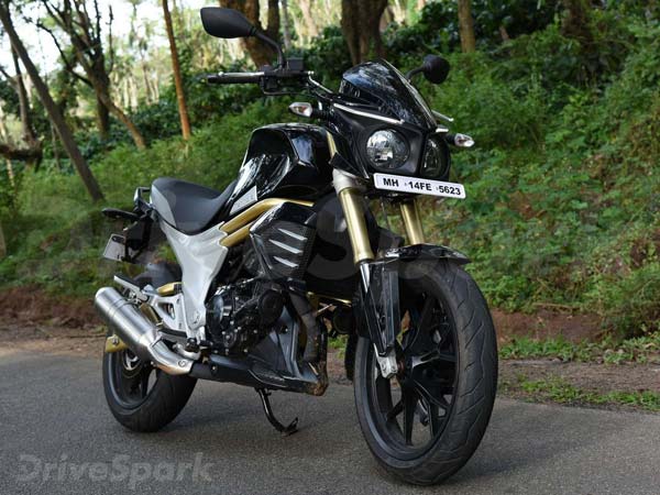 Low-Cost Mahindra Mojo UT300 Spotted At Dealership - DriveSpark News