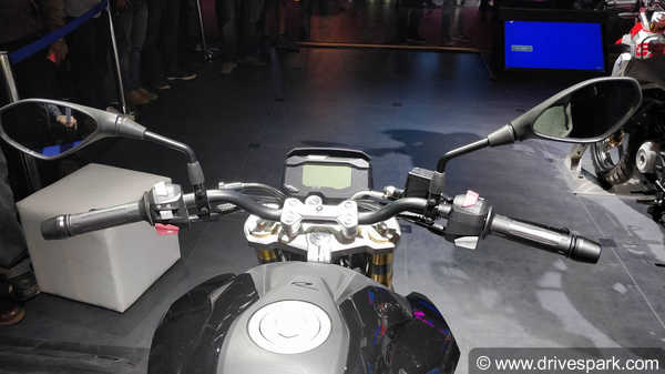 BMW G 310 R Top Features You Should Know: Reverse-Inclined Engine ...