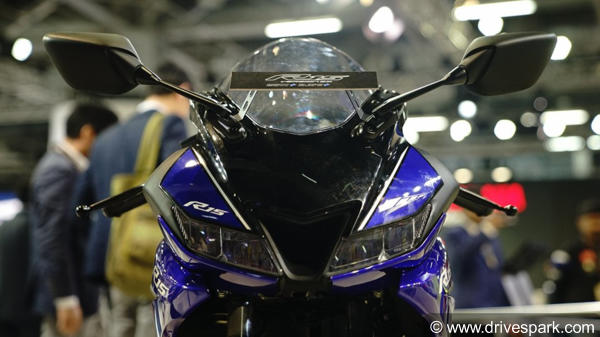 Yamaha YZF-R15 V3.0 First Look Review — Design, Specifications ...