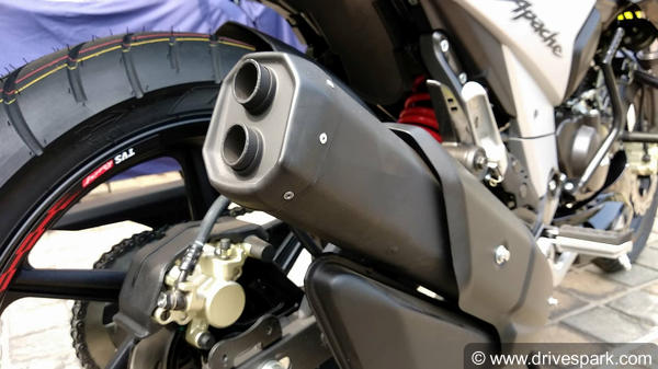 TVS Apache RTR 160 Top Features: Race-Derived Chassis, Digital ...