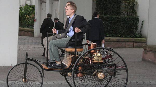 You Won’t Believe The Power & Top Speed Of The World’s First Automobile ...