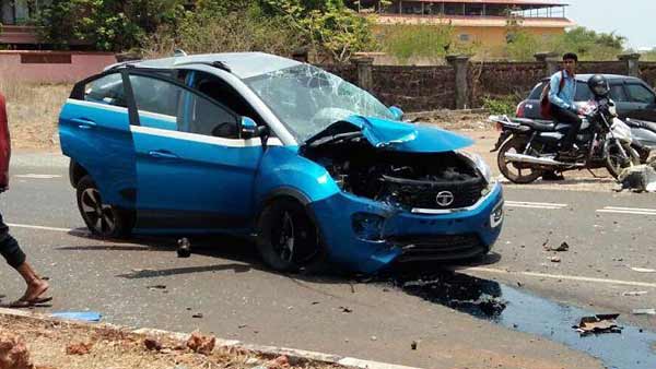 Speeding Tata Nexon Hits An Electric Pole; As Passengers Escape ...
