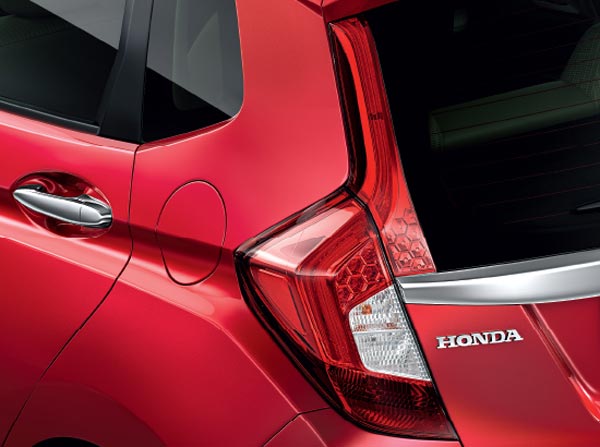 Honda Jazz 2018 Top Features To Know: New Infotainment System, Rear LED ...