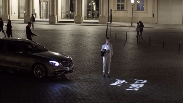 Mercedes-Benz Digital Light Technology: Car Communicates With You ...