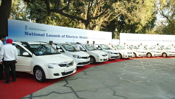 Green Number Plates Introduced For Electric Cars In India; Mahindra ...