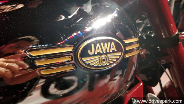 New Jawa Review (First Look): Specs, Price Details, Features & Images ...
