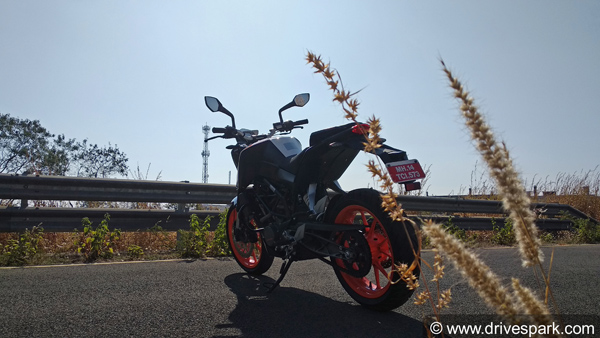 KTM 125 Duke First Ride Review — Is The Baby Duke Worth It ...