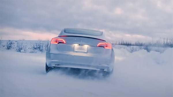 Tesla Model 3 Drifts In Snow; Displays Technical Prowess - DriveSpark News