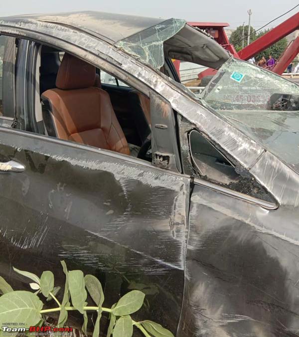 Toyota Innova Crash: Airbags Fail To Deploy - DriveSpark News