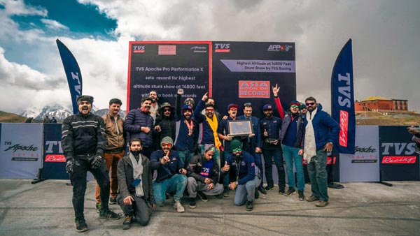 TVS Apache RTR 200 V Stunt Team Sets Record Enters Asia Book Of Records ...