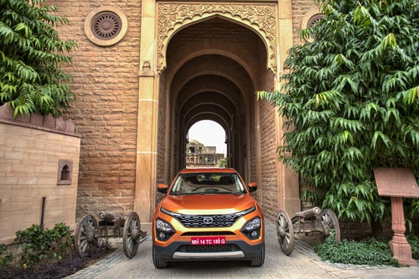 Tata Harrier Sunroof Now Available In Dealerships As An Official ...