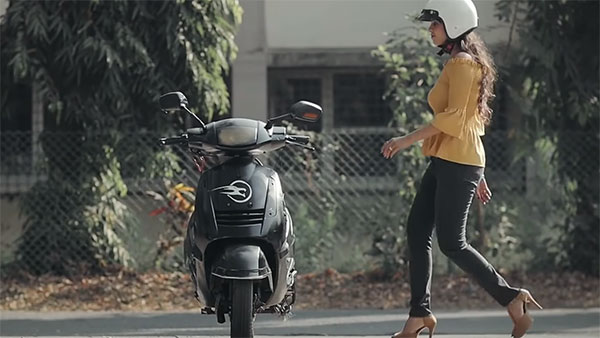 Self-Balancing Scooter In India: Liger Mobility Electric Scooter Video ...