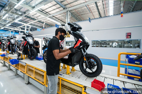 Ather Electric Scooter Manufacturing Plant Hosur: Images, Production ...