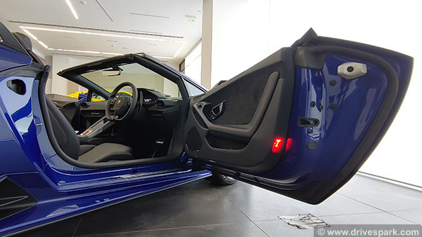 Lamborghini Huracan Evo RWD Spyder Review (First Look): Design ...