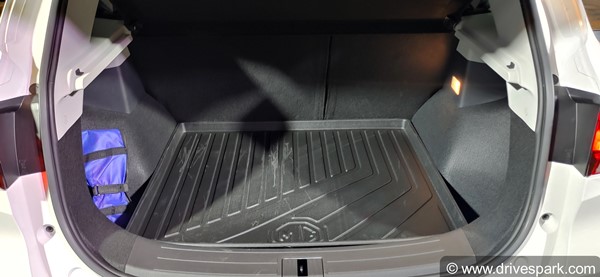 MG Astor First Look Review: Advanced Features, Engine Specs, Design ...