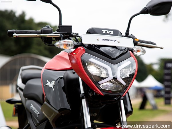 TVS Raider 125 Review: Riding Impressions, Engine Specs, Performance ...