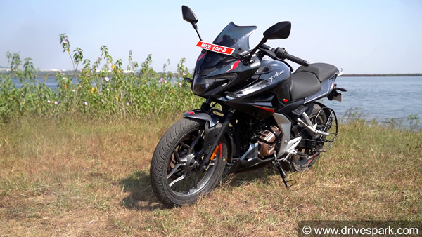 Bajaj Pulsar F250 Review: Riding Impressions, Engine Specs, Performance ...