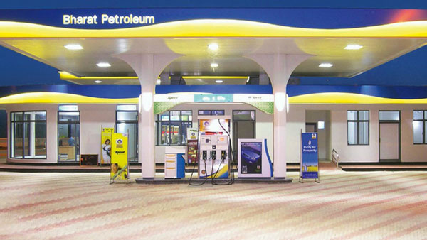 Bharat Petroleum To Add 7,000 EV Chargers At Petrol Stations Over The ...