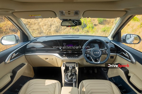 Kia Carens Review: Design, Specs, Performance, Interiors, Features ...