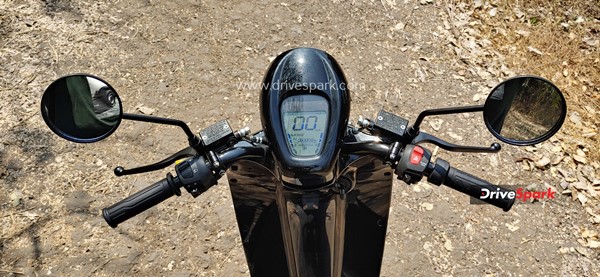 Bounce Infinity E1 Review: Riding Impressions, Motor, Range, Battery ...